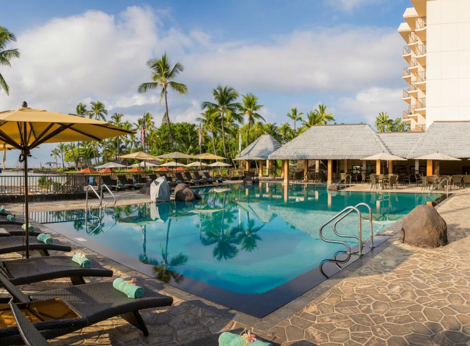Courtyard Marriott King Kamehameha's Kona Beach Hotel | Go Hawaii